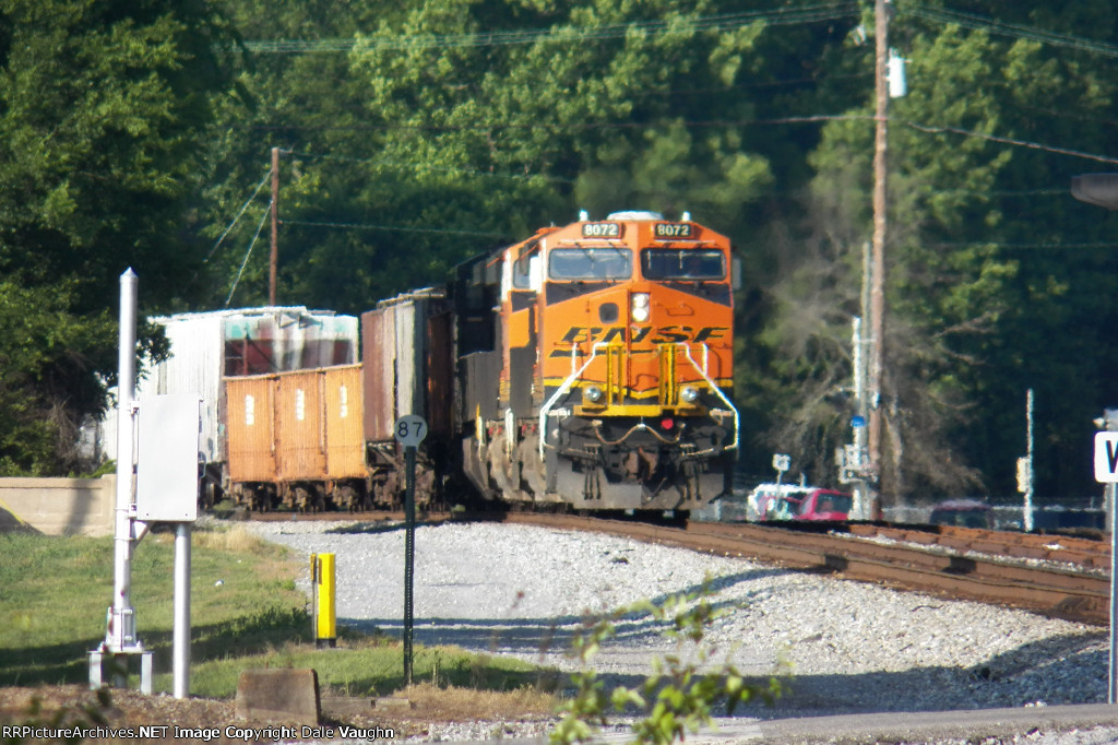 BNSF 8072
